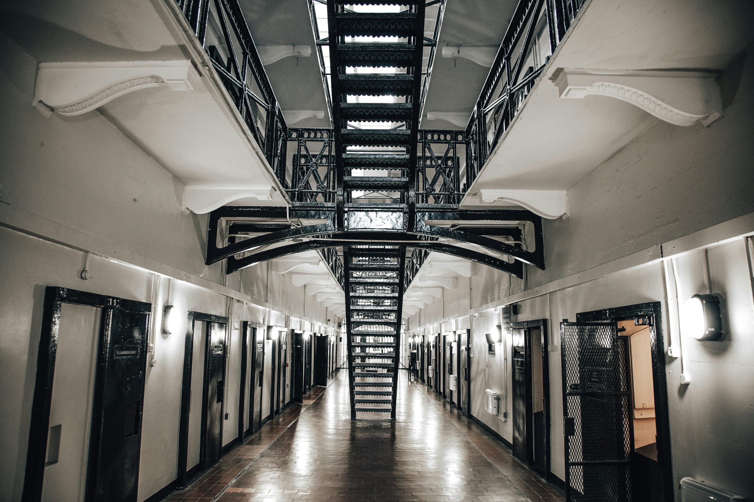 Distinguishing Between Jail and Prison Time in Oregon - GNS Law Group